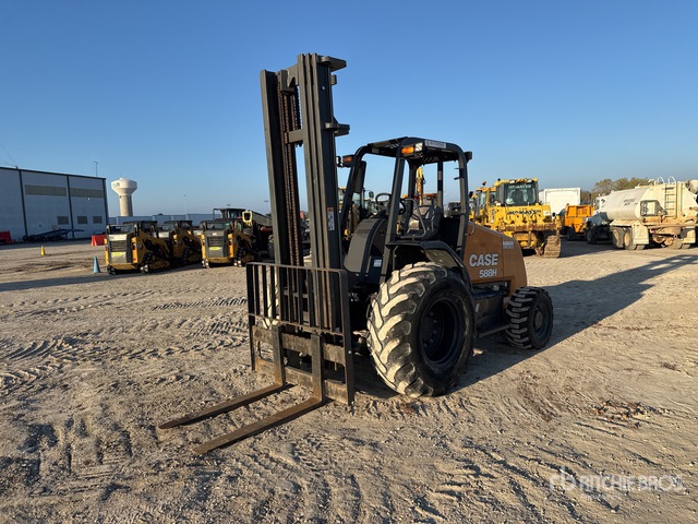 2022 Case 588H 8000 lb 4x4 Chariot élévateur tout terrain | Ritchie ...
