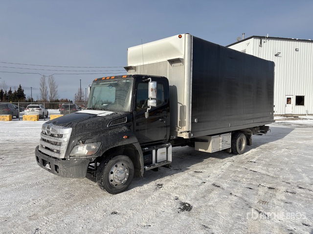 2017 Hino 268 4x2 Rollback Truck | Ritchie Bros. Auctioneers