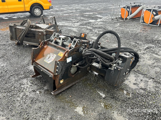 2015 Cat PC306B 27 in Skid Steer Planer | Ritchie Bros. Auctioneers
