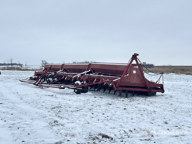 Case IH 7200 Press Seed Drill | Ritchie Bros. Auctioneers