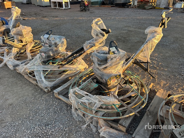 Quantity of (2) Multiquip B46H90 Power Trowel | Ritchie Bros. Auctioneers