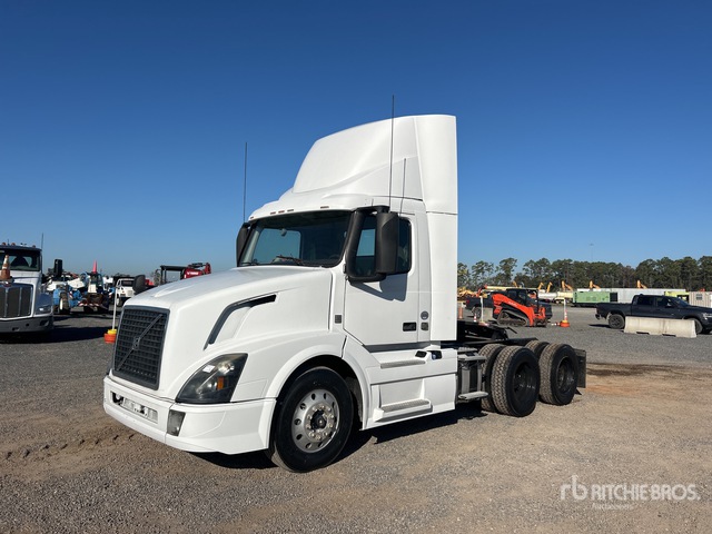 2017 Volvo VNL 6x4 T/A Day Cab Truck Tractor | Ritchie Bros. Auctioneers