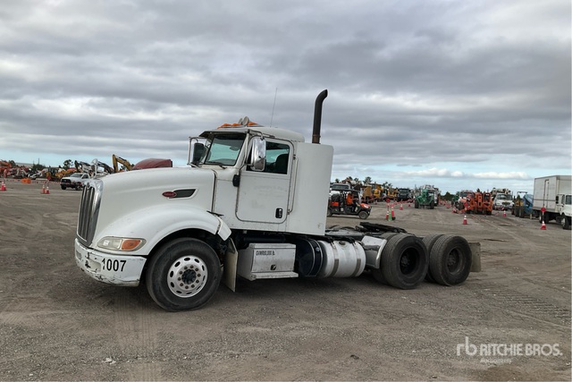 2013 Peterbilt 386 6x4 T/A Day Cab Truck Tractor | Ritchie Bros ...
