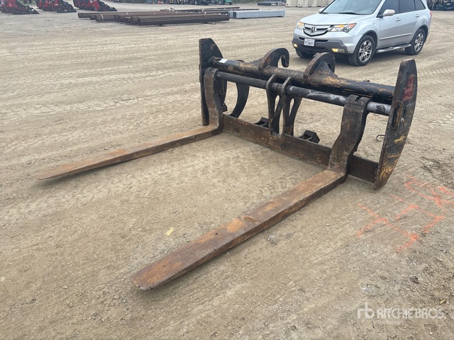 Cat 82 in Wheel Loader Forks - Fits CAT 950 | Ritchie Bros. Auctioneers