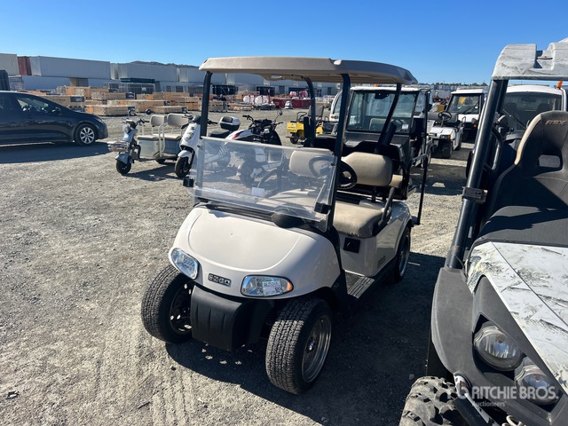 Textron Cushman RXV Electric Carro de golf | Ritchie Bros. Auctioneers