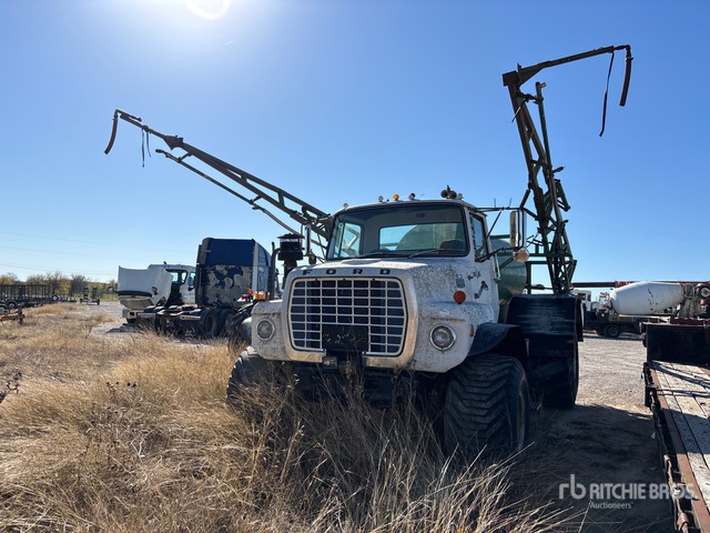 1983 Ford LN8000 50 ft 4x2 Self-Propelled Sprayer (Inoperable ...