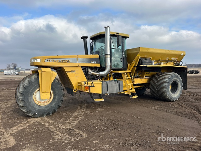2005 Ag-Chem Terra-Gator 8103 Dry Spinner 3 Wheel Floater Self ...