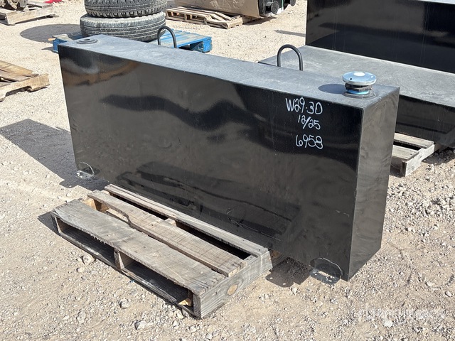 Big Daddy 60 gal Rectangular Truck Bed Fuel Tank (Unused) | Ritchie ...
