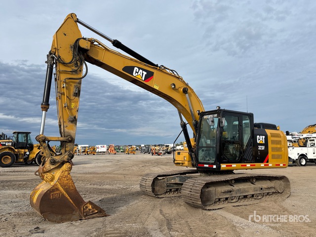 2016 Cat 323F L Tracked Excavator | Ritchie Bros. Auctioneers