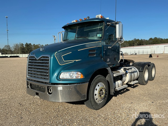 2018 Mack CXU613 6x4 T/A Day Cab Truck Tractor | Ritchie Bros. Auctioneers