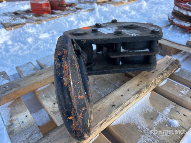 23 ton 2 Sheave Hook Block | Ritchie Bros. Auctioneers