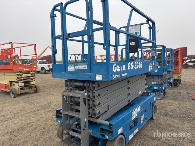 2017 Genie GS-3246 Electric Scissor Lift | Ritchie Bros. Auctioneers