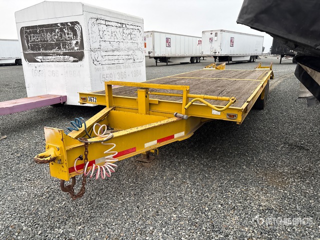 1995 CZ Engineering 25 ft T/A Equipment Trailer | Ritchie Bros. Auctioneers