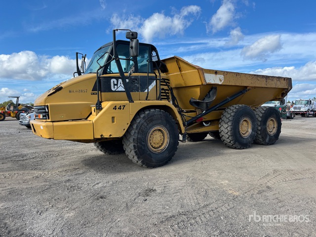 2013 Cat 725 Articulated Dump Truck | Ritchie Bros. Auctioneers