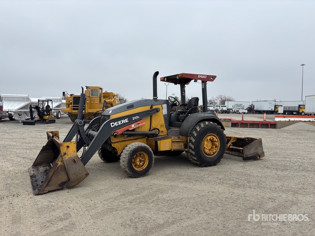 2015 John Deere 210LE 4x4 Landscape Loader | Ritchie Bros. Auctioneers