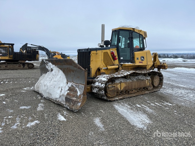 2006 John Deere 850J WLT Crawler Dozer | Ritchie Bros. Auctioneers