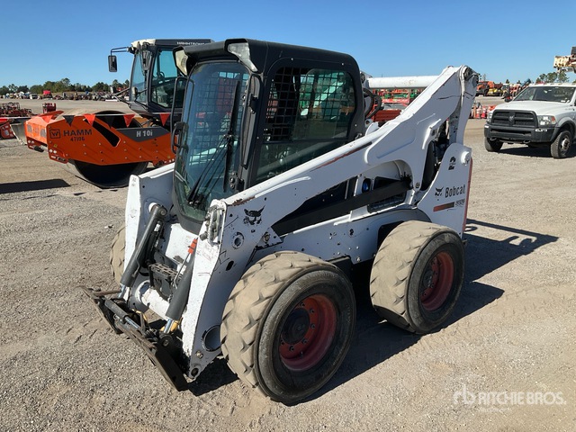 2015 Bobcat S850 Two-Speed Skid Steer Loader | Ritchie Bros. Auctioneers
