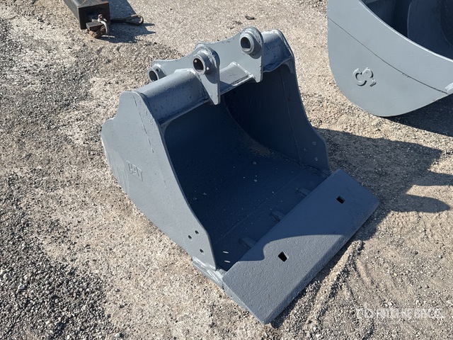 Cat 30 in 0.23 cyd Cleanup Excavator Bucket | Ritchie Bros. Auctioneers