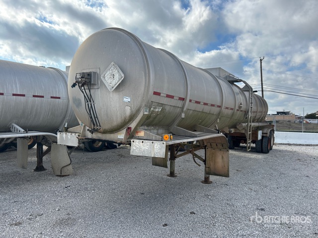1998 Trailmaster 8400 cft T/A Tanker Trailer | Ritchie Bros. Auctioneers