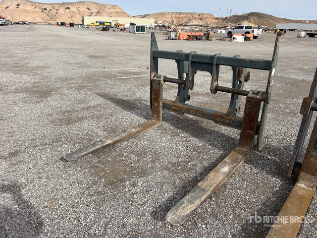 JRB 59 in Wheel Loader Forks | Ritchie Bros. Auctioneers