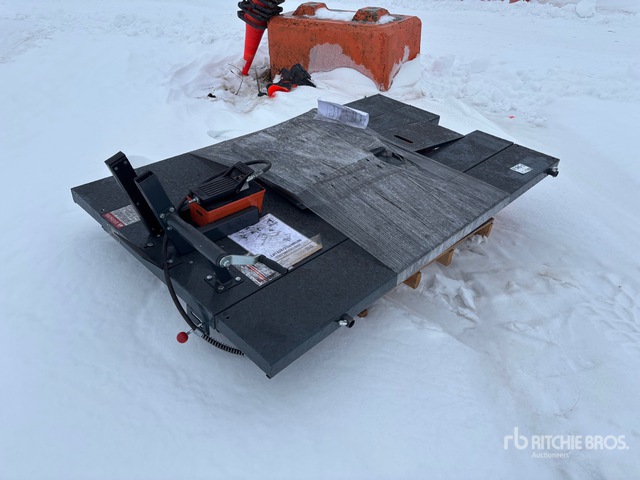 TMG Industrial Pneumatic 1500-LB Portable Motorcycle/ATV Lift Divers ...