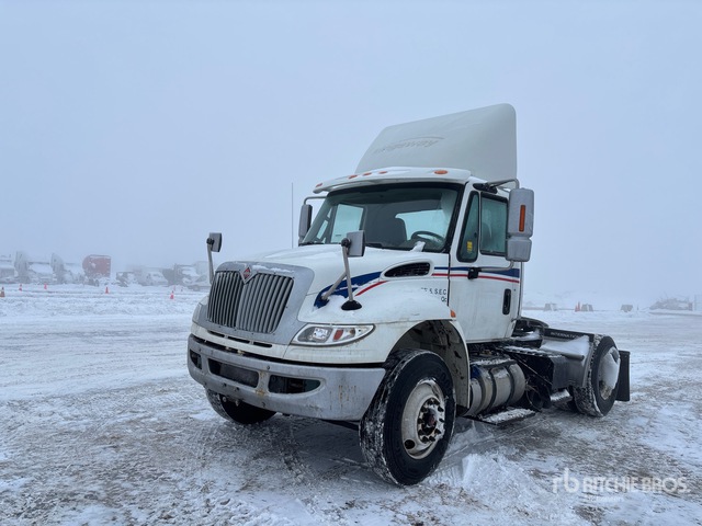 2018 International 4400 4x2 S/A Day Cab Truck Tractor | Ritchie Bros ...