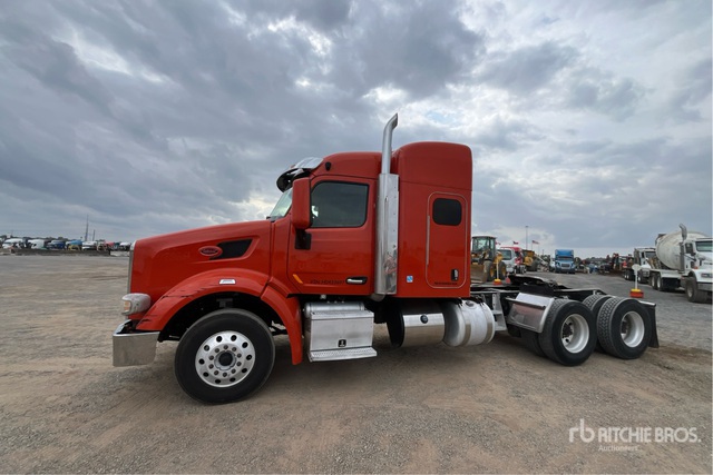2017 Peterbilt 567 6x4 T/A Sleeper Truck Tractor | Ritchie Bros ...