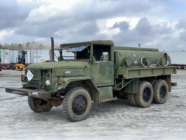 1966 Kaiser GI 1200 gal 6x6 Fuel Truck | Ritchie Bros. Auctioneers