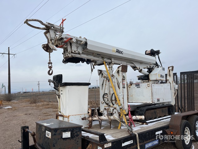 2013 Altec DB37 Tracked Digger Derrick | Ritchie Bros. Auctioneers