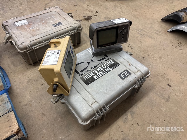 Quantity of (3) Electric Digitrak DCI F2 locator package FSD MFD ...