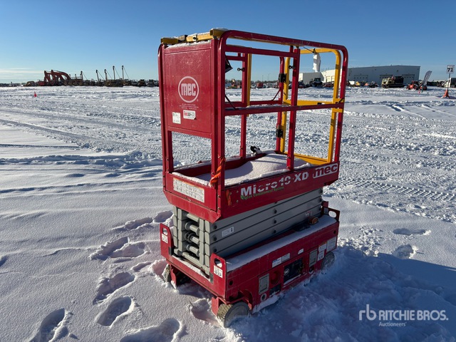 2021 MEC MICRO 19-XD Electric Scissor Lift | Ritchie Bros. Auctioneers