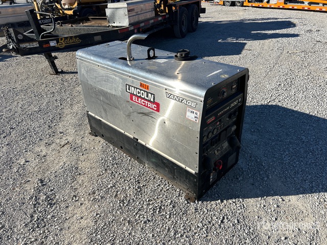 2013 Lincoln Electric Vantage 300 42 A Skid-Mounted Multi-Process ...