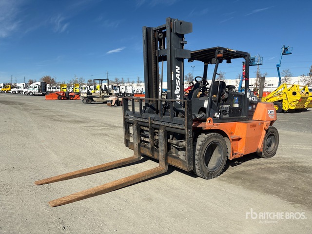 2019 Doosan D90s-7 19000 lb Pneumatic Tire Montacargas | Ritchie Bros ...