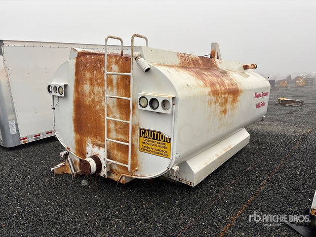 4600 gal 16 ft x 8 ft Manure Tank | Ritchie Bros. Auctioneers