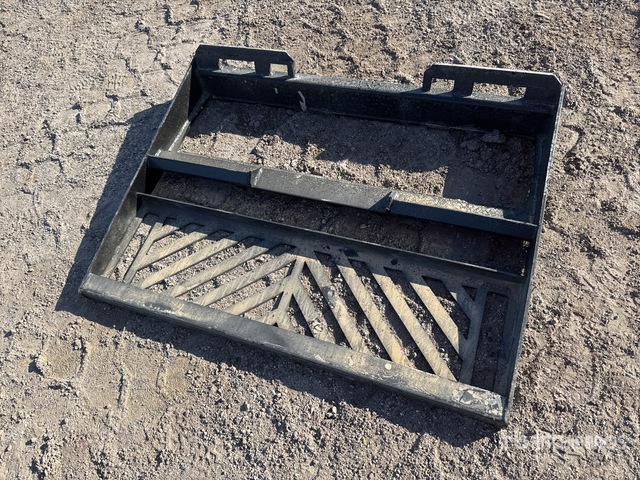 All-Star 45 in Skid Steer Attachment Mounting Plate (Unused) | Ritchie ...