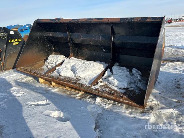 Degelman Industries R00256 120 in Snow Bucket | Ritchie Bros. Auctioneers