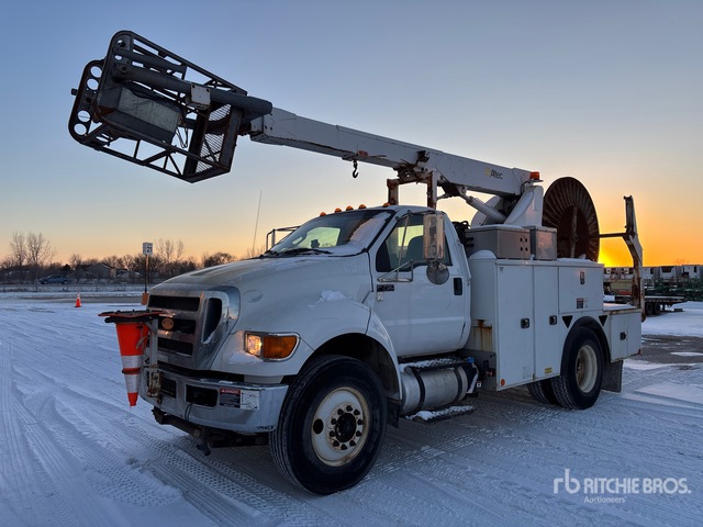 Altec T40P 35 ft on 2015 Ford F-750 XL 4x2 Cable Placer Bucket Truck ...