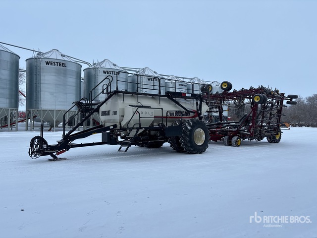 2015 Seed Hawk 6510 65 ft Air Drill | Ritchie Bros. Auctioneers
