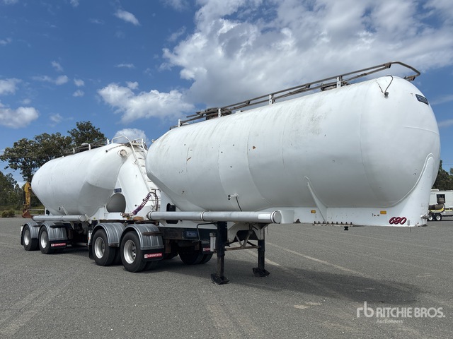 2004 Marshal Lethlean 48 m3 Bogie/A B-Double Combination Pneumatic Bulk ...