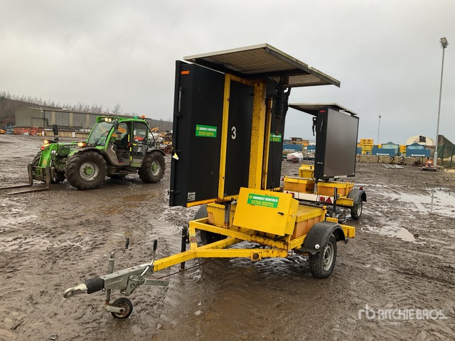 PWS Signs PCMS 320 Road Signs | Ritchie Bros. Auctioneers