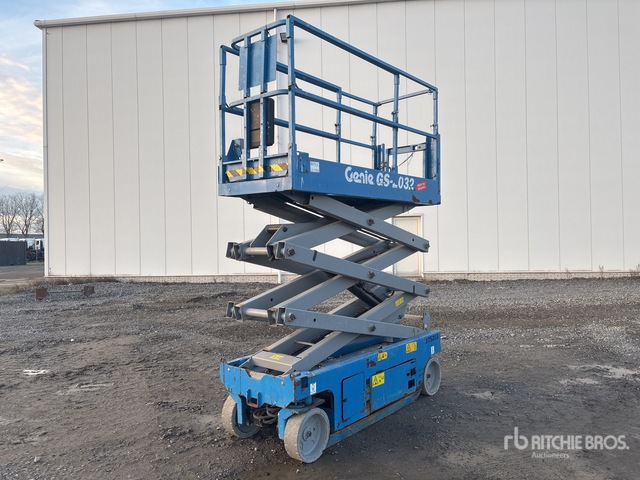 2013 Genie GS-2032 Electric Scissor Lift | Ritchie Bros. Auctioneers