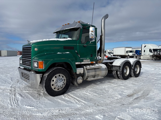 2010 Mack CH613 6x4 Rawhide Edition Cabeza Tractora Cabina Corta ...