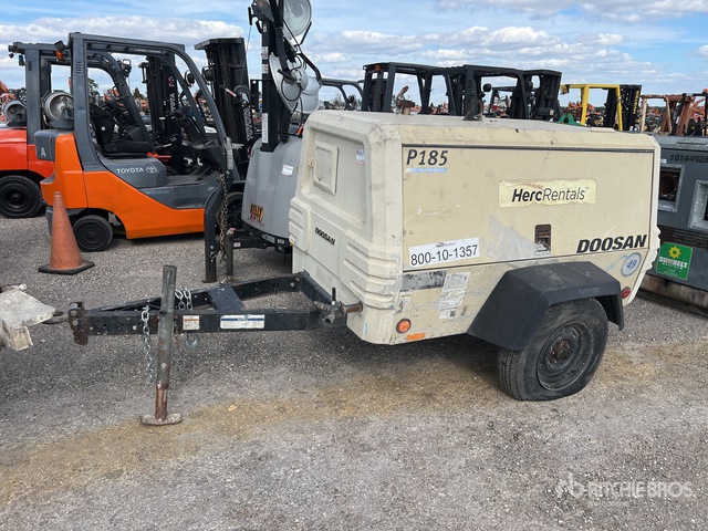 2016 Doosan P185WDO 185 cfm Mobile Air Compressor | Ritchie Bros ...