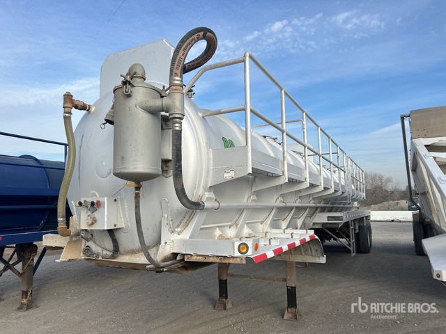 2019 Dragon 6300 gal T/A Remorque citerne sous vide | Ritchie Bros ...