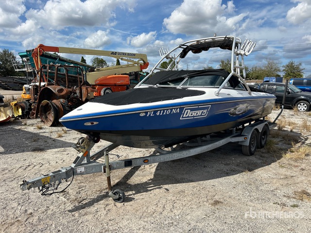 2006 Centurion Avalanche C4 22 ft Wakeboard Boat | Ritchie Bros ...