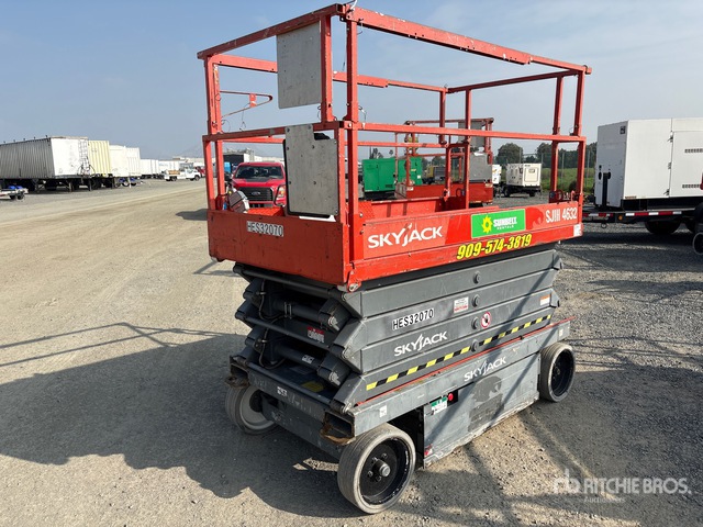 2014 Skyjack SJIII 4632 Electric Scissor Lift | Ritchie Bros. Auctioneers