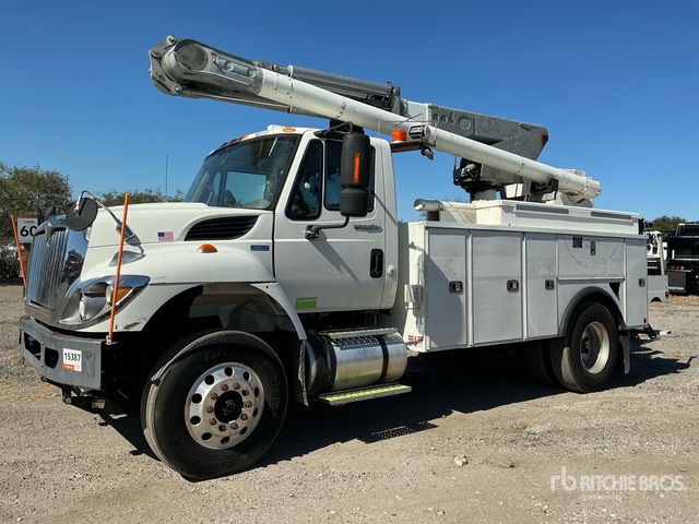 Altec L42A 42 ft on 2012 International 7300 4x2 Camion nacelle ...