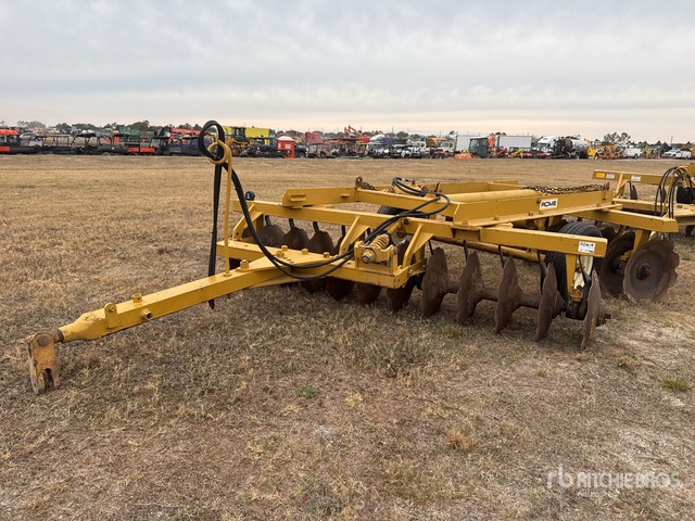 Rome TBW-24 11 ft Tandem Breaking Disc Harrow | Ritchie Bros. Auctioneers