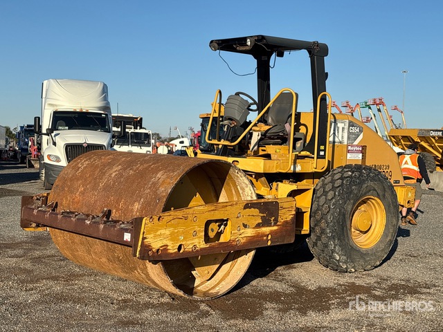 2008 Cat CS54 Smooth Drum Compactor | Ritchie Bros. Auctioneers