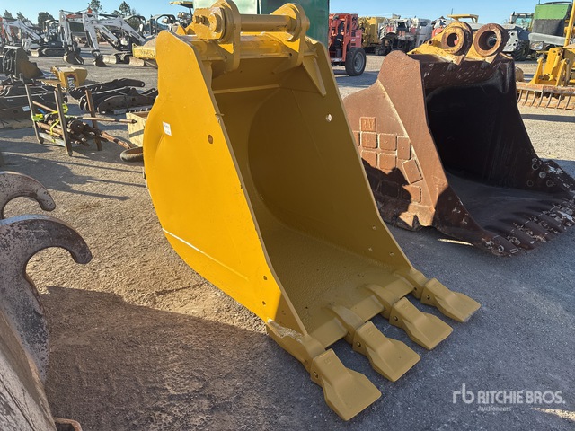 Cat 36 in Digging Excavator Bucket - Fits Cat 336 | Ritchie Bros ...